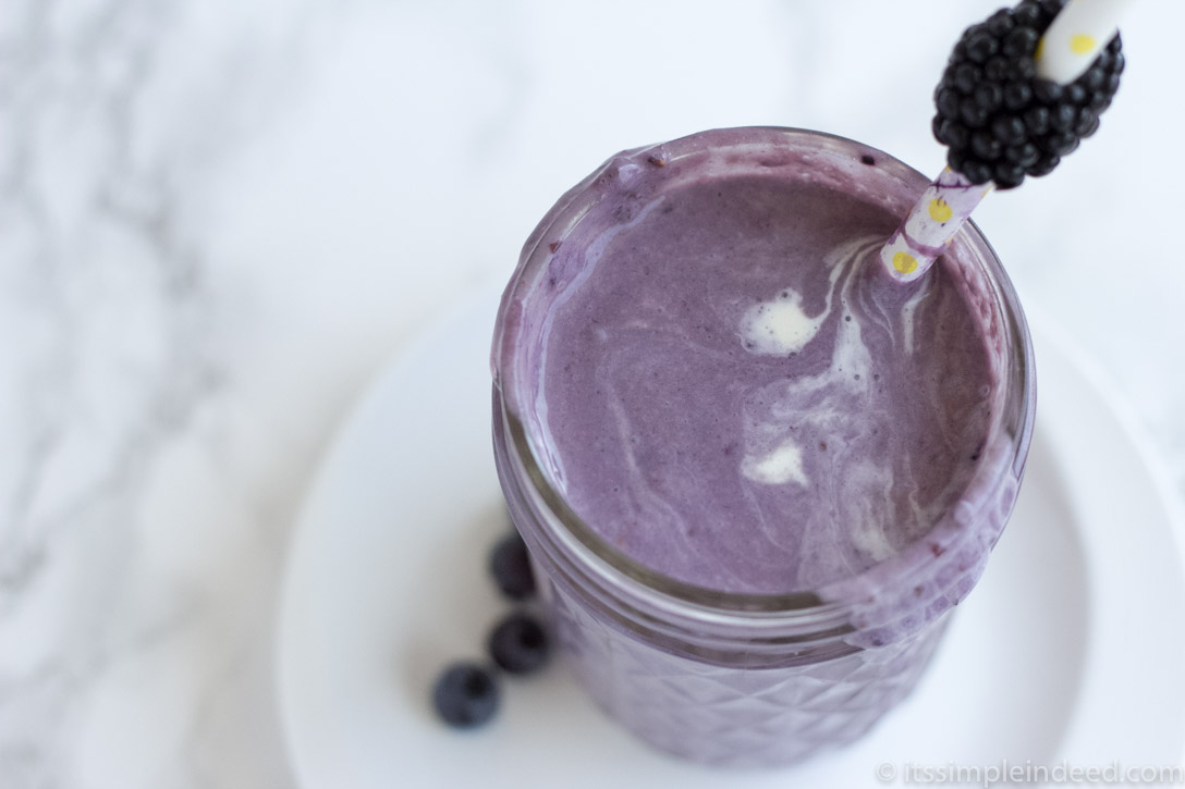 Dark berry milkshake - Simple Indeed