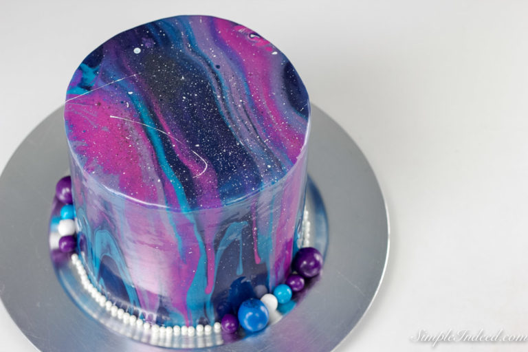 How to make a galaxy mirror cake and perks of being an amateur baker ...